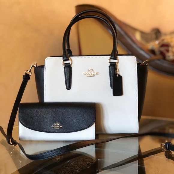Coach | Bags | Nwt Coach Leah Colorblock Handbagwallet | Poshmark